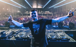 How to Hire MIKE WILLIAMS - Booking Electronic Music - Corporate Event ...